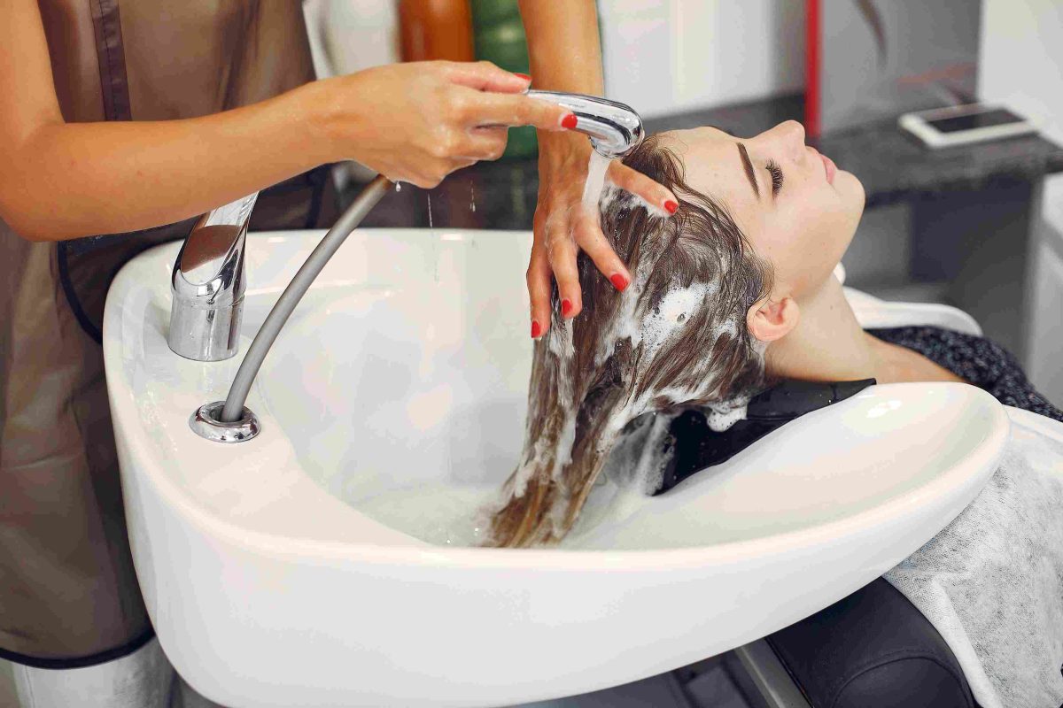 Memilih Sampo yang Tepat untuk Setiap Jenis Rambut - MurniCare